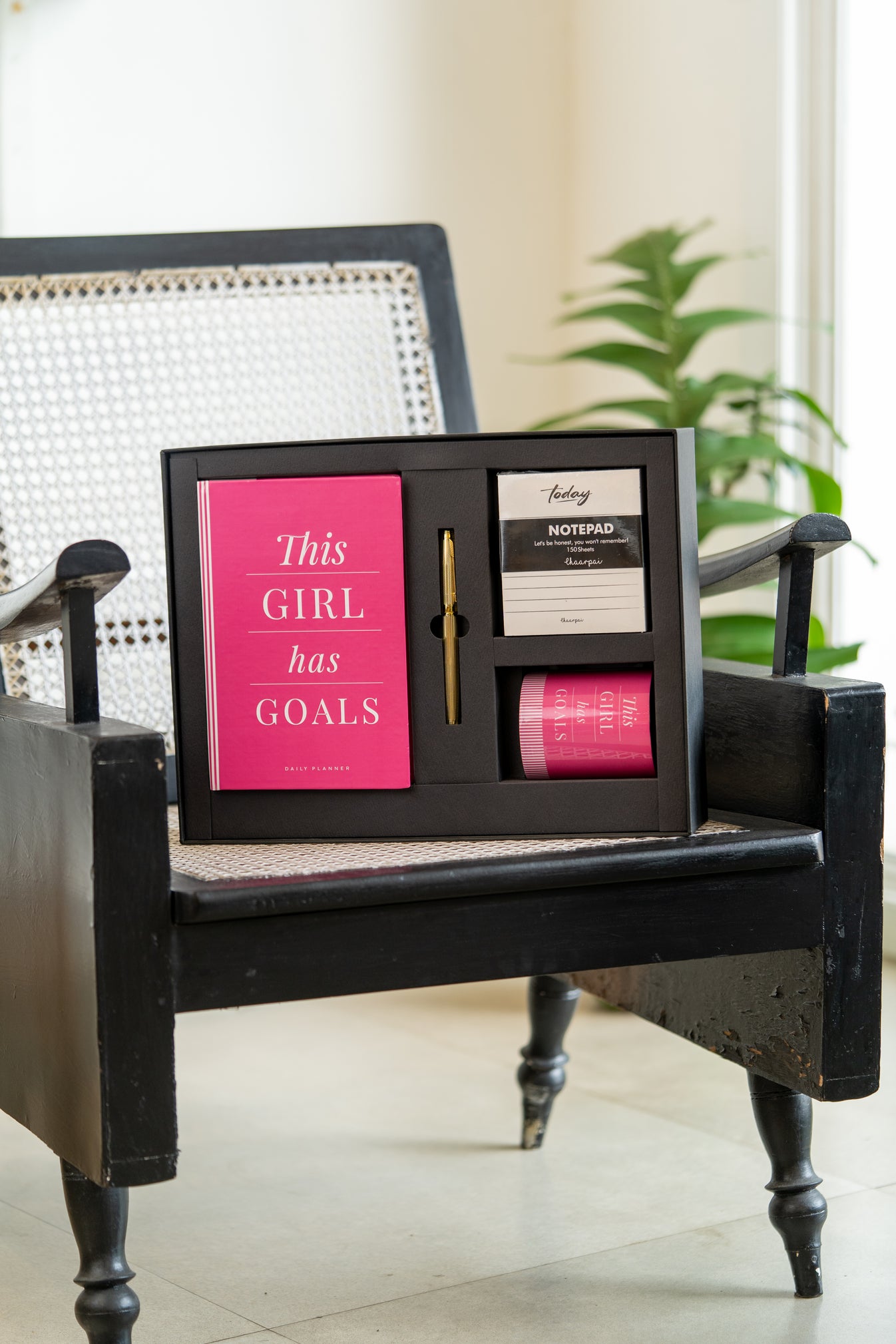 THIS GIRL HAS GOALS- GIFT SET